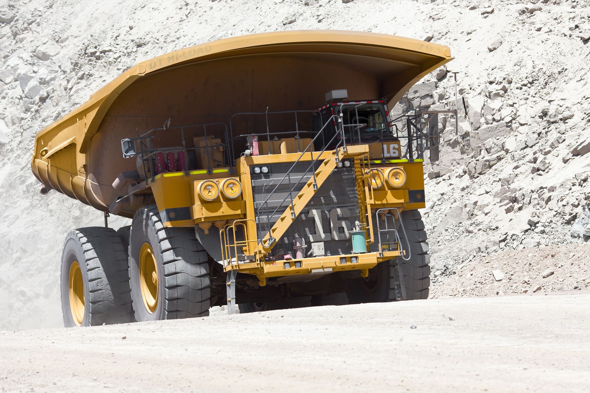 Mining Equipment Rebuild Solutions - Driveline Services Australia